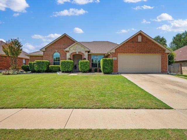 6030 Cynthia Dr, Midlothian, TX 76065