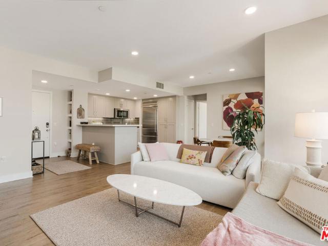 6030 Seabluff Drive 423