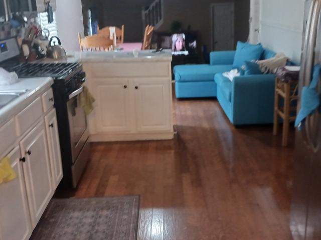 6031 Hitt Lake Court