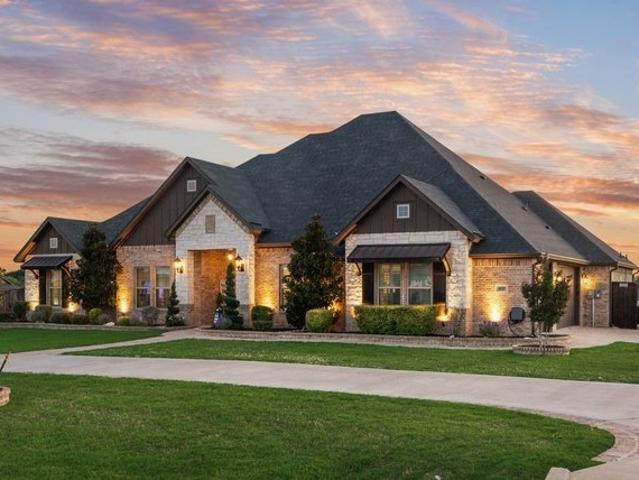6031 Waggoner Way, Midlothian, TX 76065