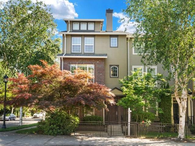 6032 NE Alder St, Hillsboro, OR 97124