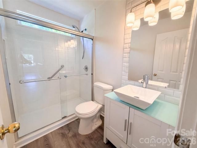 6032 Briggs Dr, Charlotte, NC 28269 | MLS #4368