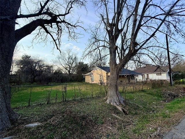6032 Grace Ln, Houston, TX 77021