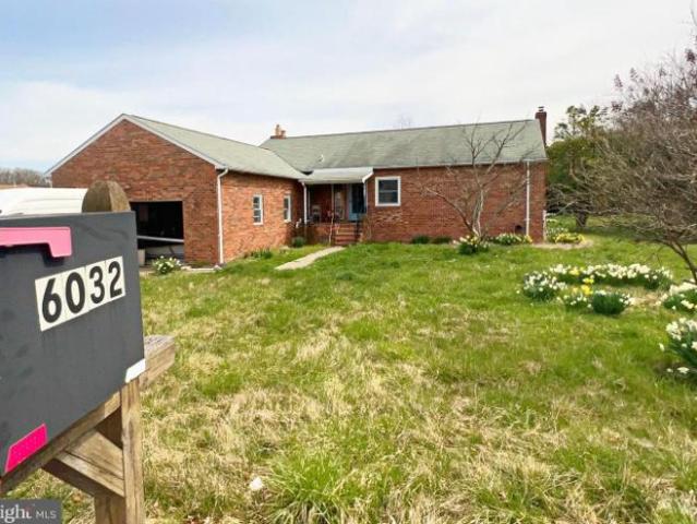 6032 Harristown Rd, Catonsville, MD 21228