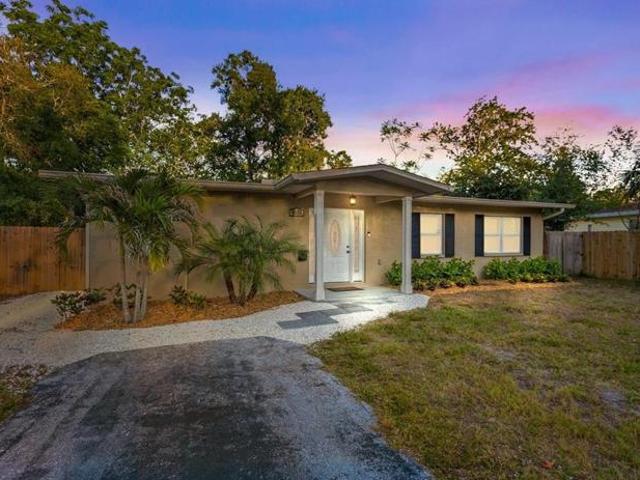 6033 Cedar St NE, Saint Petersburg, FL 33703