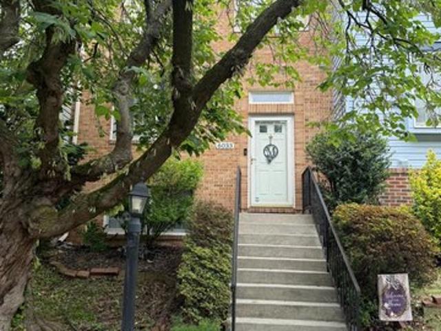 6033 Hydrangea Dr, Alexandria, VA 22310
