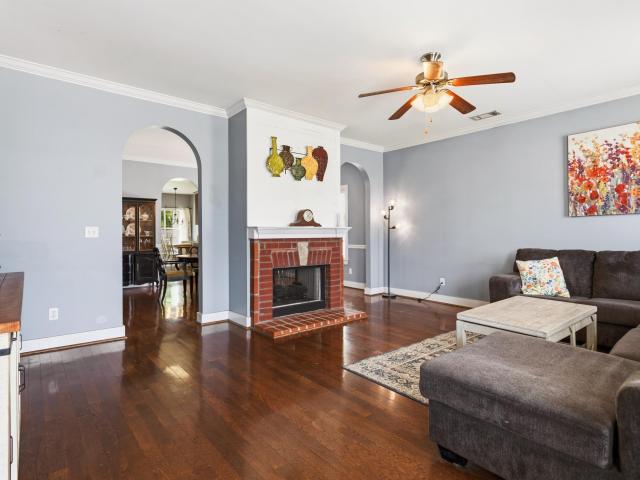 6033 Kelly Creek Circle