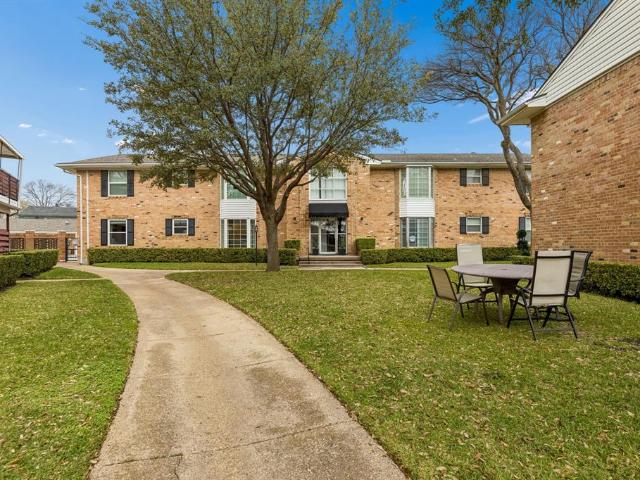 6033 Sandhurst Lane # A