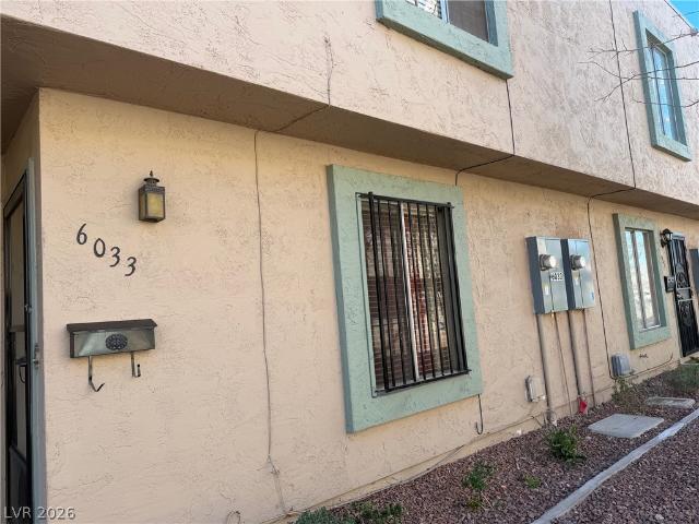 6033 Vegas Drive
