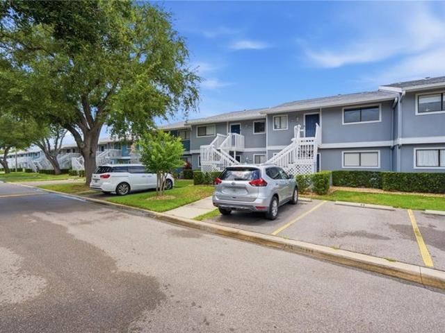 6033 34th St W Apt 44, Bradenton, FL 34210