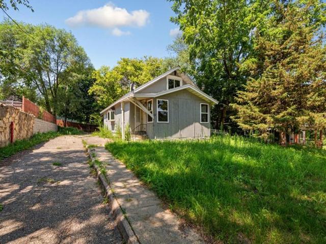 603 11th Ave NE, Rochester, MN 55906