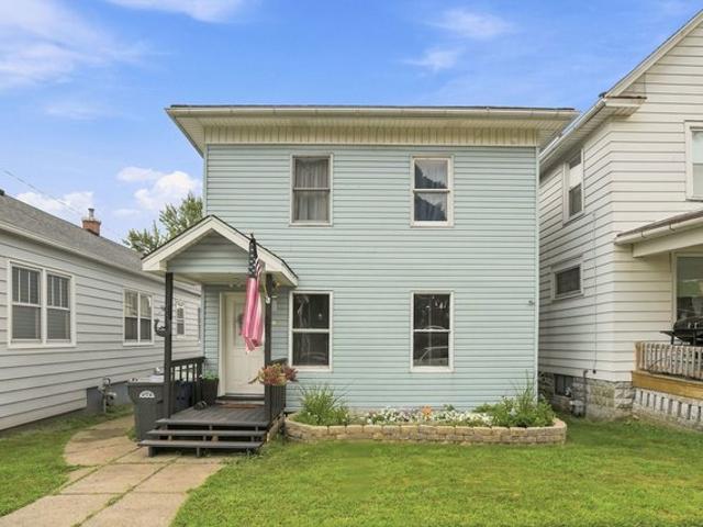 603 11th Ave S, Clinton, IA 52732
