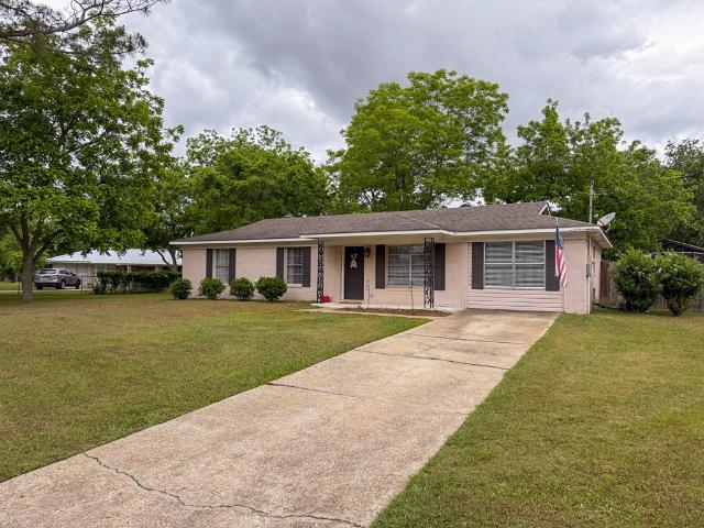 603 Carr Circle