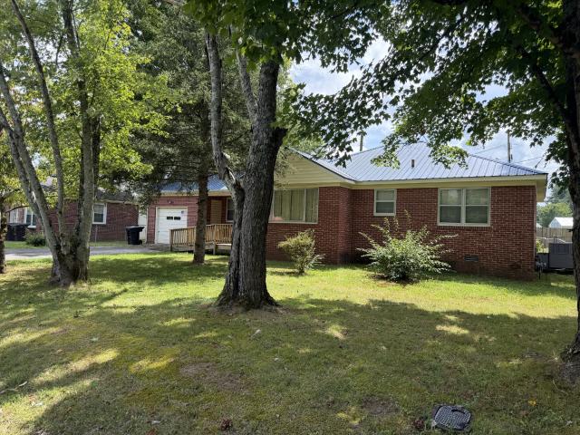 603 Circle Dr