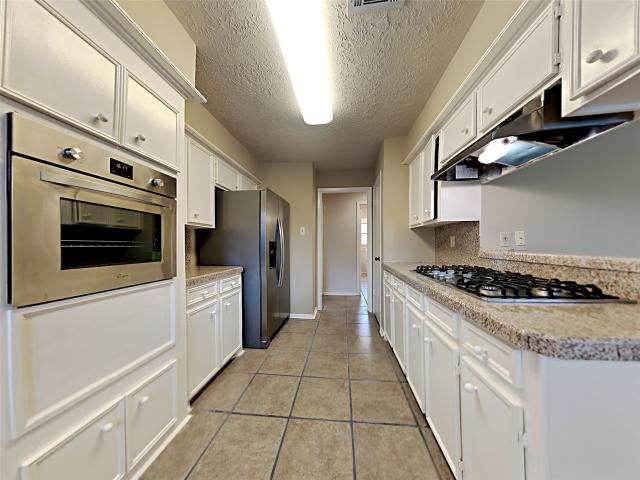 603 Blue Ridge Dr, Shenandoah, TX 77381 | MLS #5577 | Compass