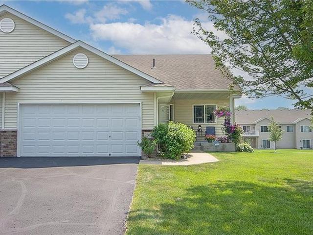 603 Bluffs Pkwy, Buffalo, MN 55313