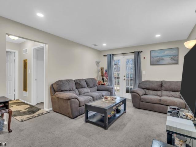 603 Green Hollow Dr # 603