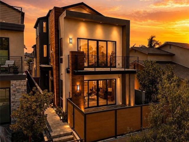 603 Delaware St, Huntington Beach, CA 92648