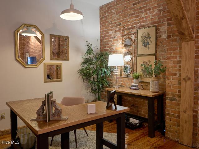 603 E Colonial Avenue # 1