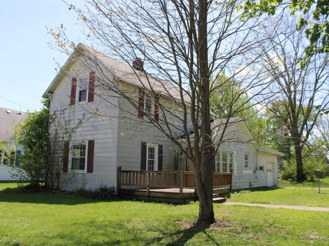 603 E Clyde Street