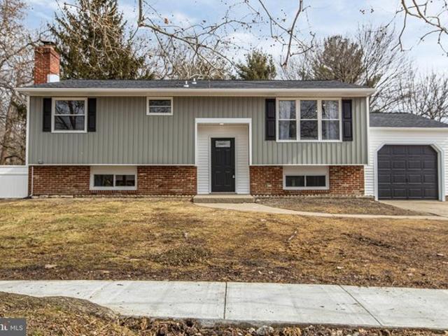603 Hobart Dr, Clementon, NJ 08021