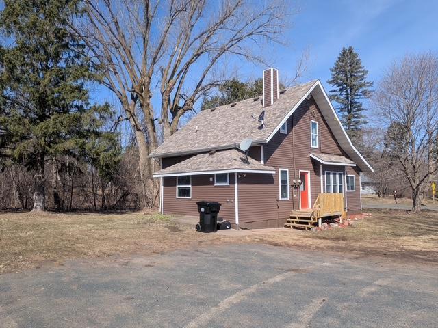 603 Oak Street W