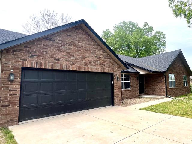 603 Lakeview Drive