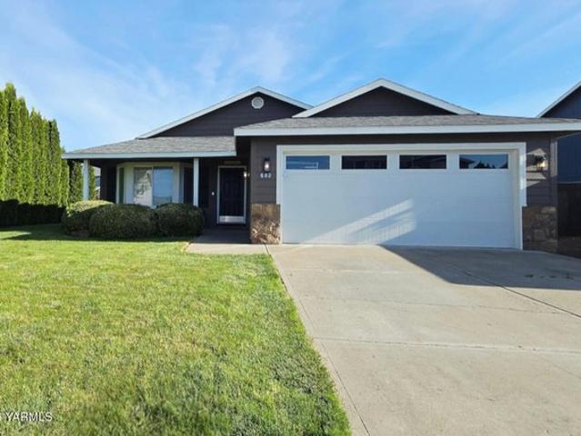603 Millenium Ave, Moxee, WA 98936