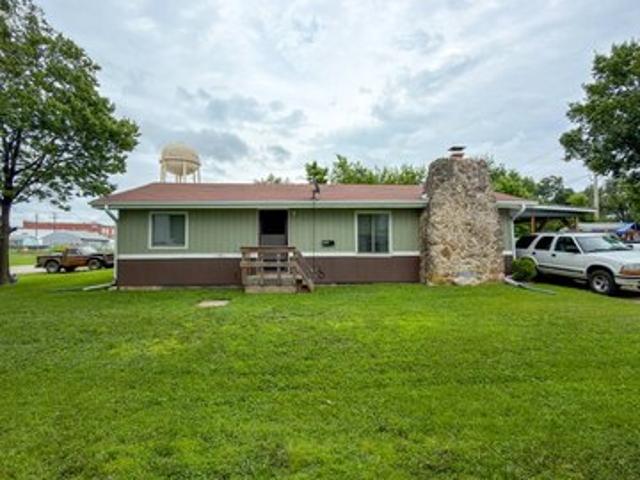 603 New York St, Humboldt, KS 66748