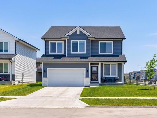 603 NE Oak Ridge Dr, Ankeny, IA 50021
