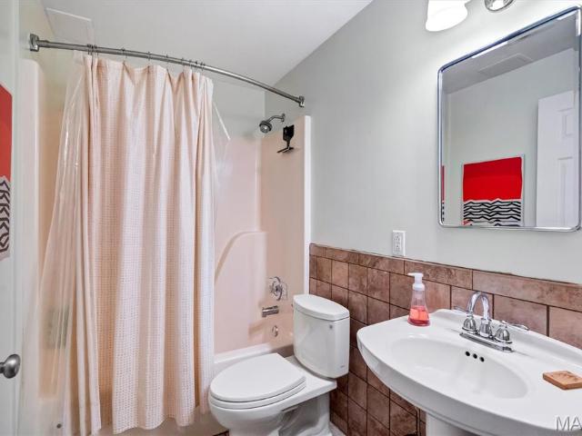 603 Painted Vista Dr, Ballwin, MO 63021 | MLS #26009