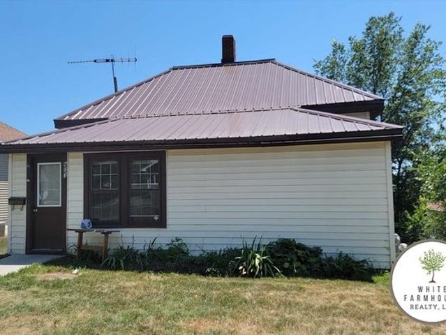 603 W 1st St, Wayne, NE 68787