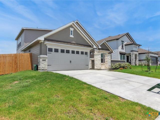 603 Waylon Circle
