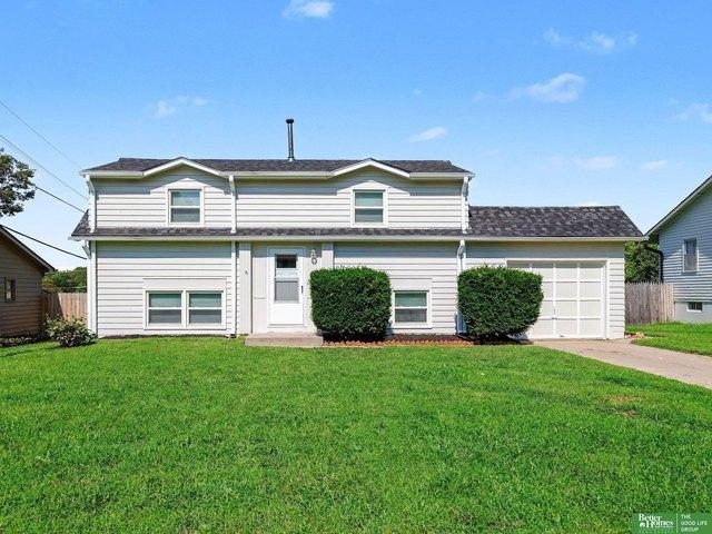 603 Wilshire Dr, Bellevue, NE 68005