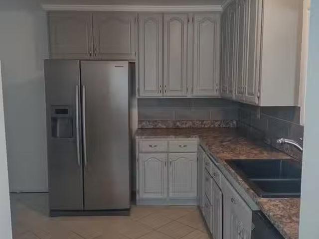 60441267 7743 Shadyglade Lane