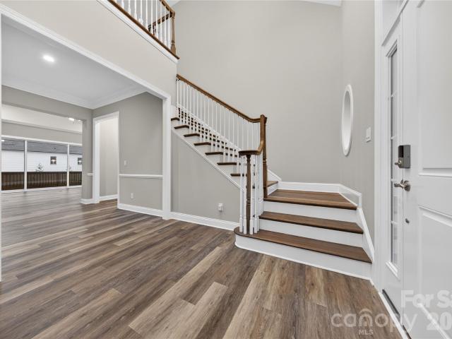 6044 Candlestick Lane