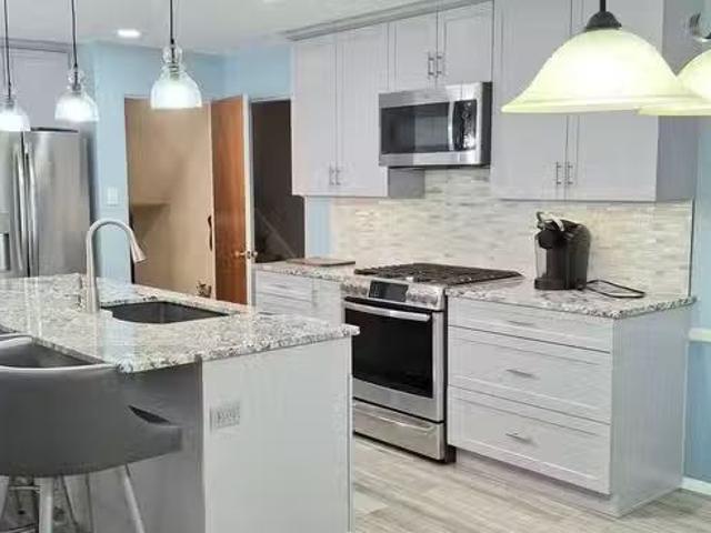 60452783 10 Carson Ln