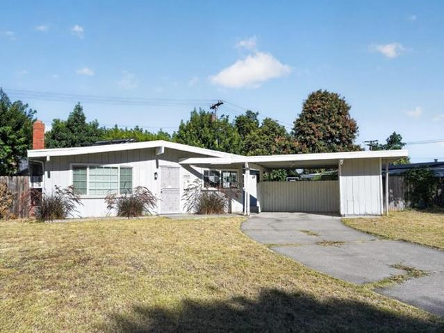 6045 Alexandria Pl, Stockton, CA 95207