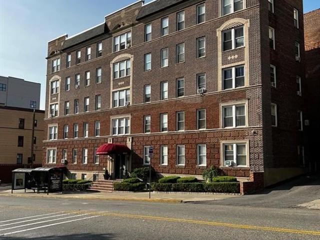 6045 Boulevard E, Unit D9, West New York, NJ 07093 | MLS #260006 | Compass