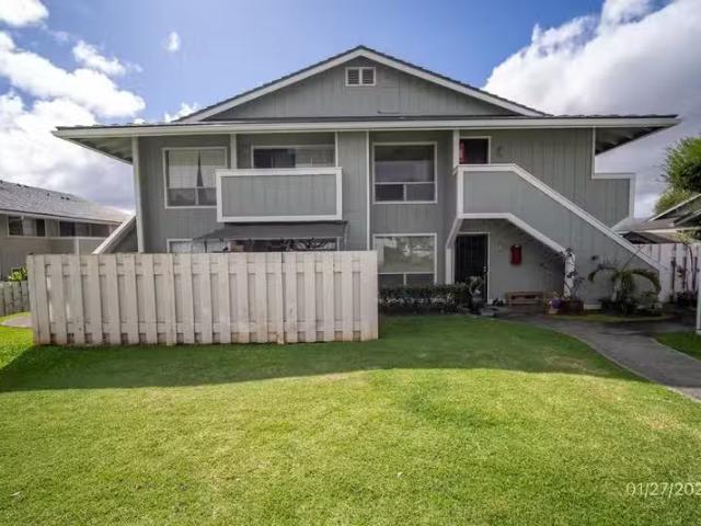 60464945 94 716 Paaono St