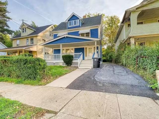 60465078 2943 E 130th St