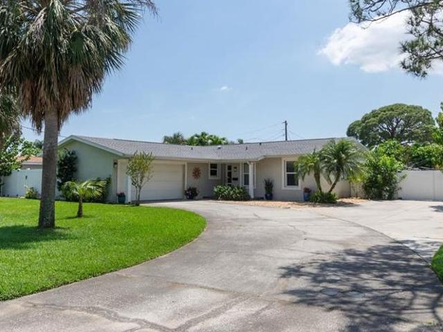 6046 Bayou Grande Blvd NE, Saint Petersburg, FL 33703
