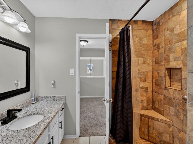 6046 Sandy Creek Dr, Baytown, TX 77523 | MLS #42511