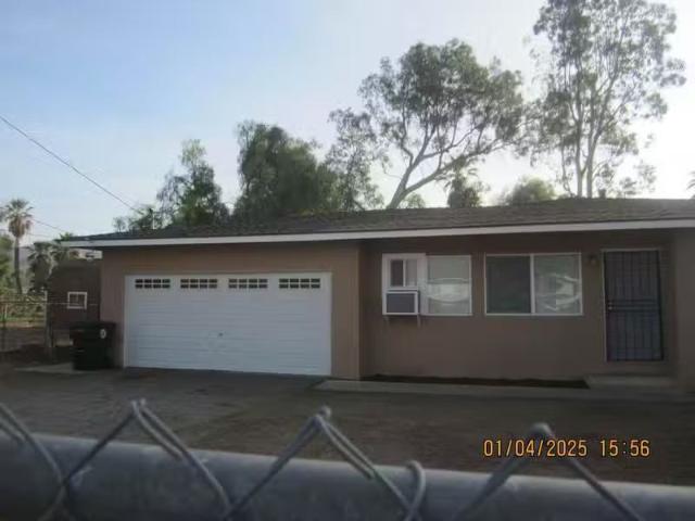 60474065 7940 Galena St