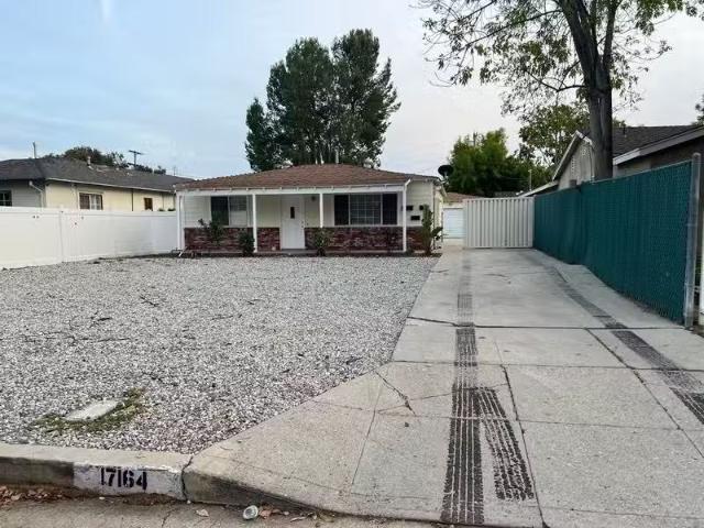 60474458 17164 Kingsbury St