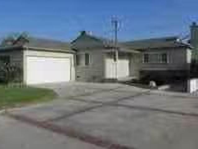 60484093 12554 Lorne St