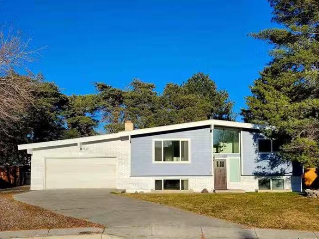 60485188 1986 Marshall Ave
