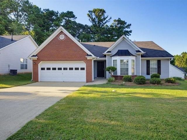 6048 Hillvale Ct, Lithonia, GA 30058