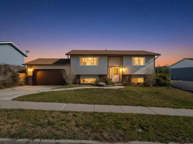 6048 W Borax Ave, Kearns, UT 84118