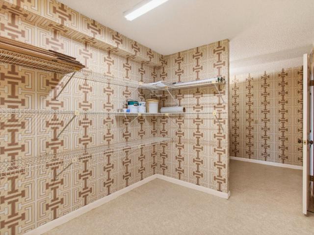 6049 Balboa Cir, Unit 205, Boca Raton, FL 33433 | MLS #R11159